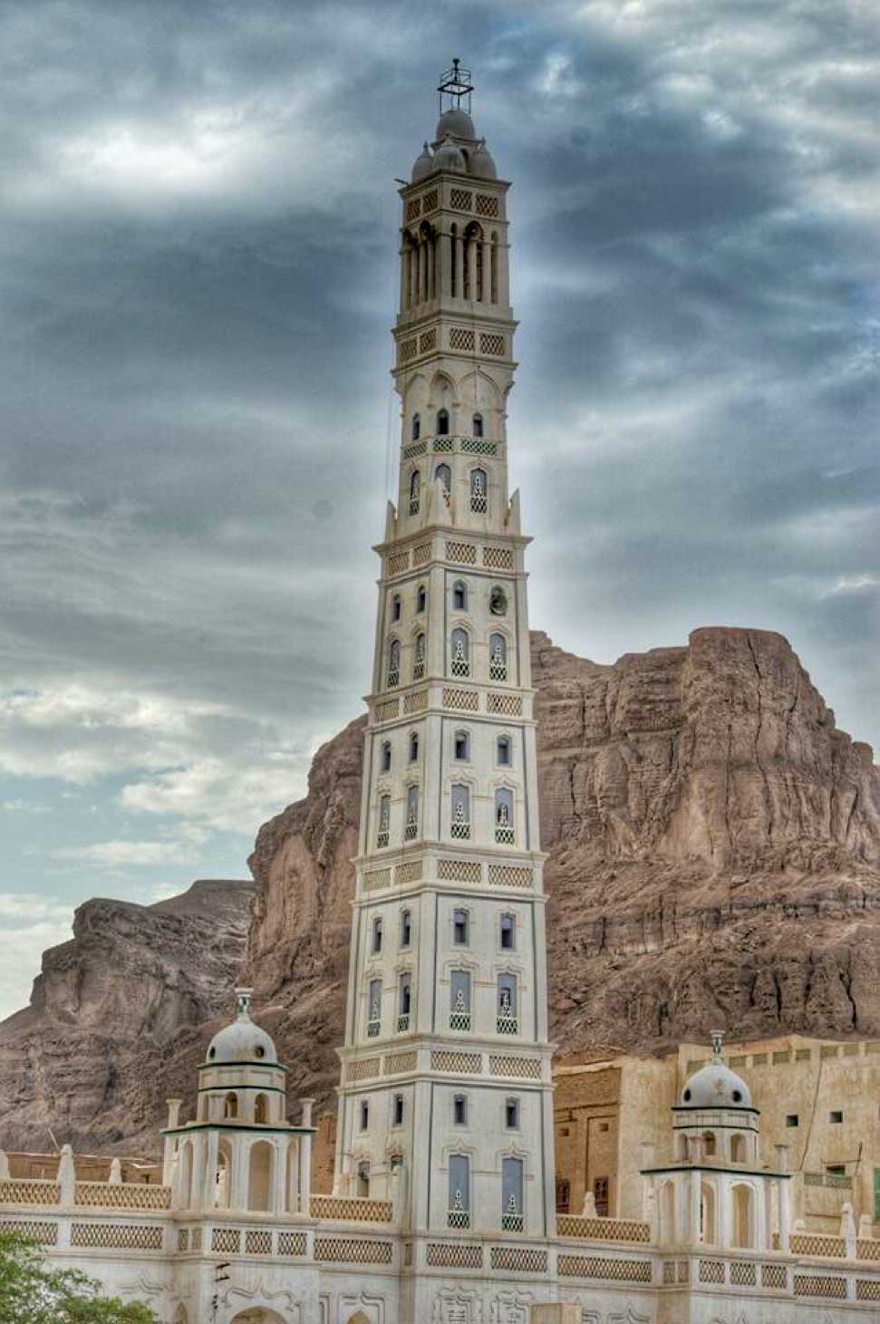 Minaret mešity Al-Muhdhar - Jemen - PlaceMania