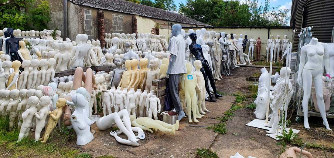 Mannakin Hall - Anglicko - PlaceMania